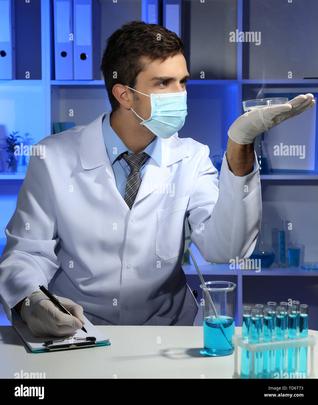 Young laboratory scientist working at lab Stock Photo - Alamy