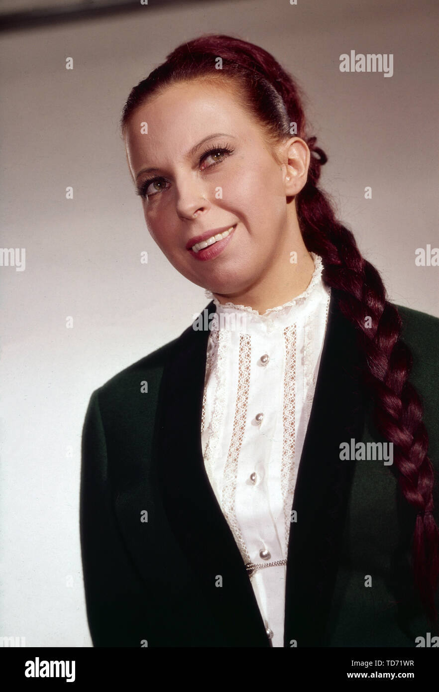 Hungarian Opera Singer High Resolution Stock Photography and Images - Alamy