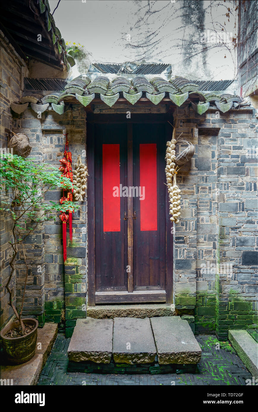 Ancient vintage doors building parts hi-res stock photography and ...