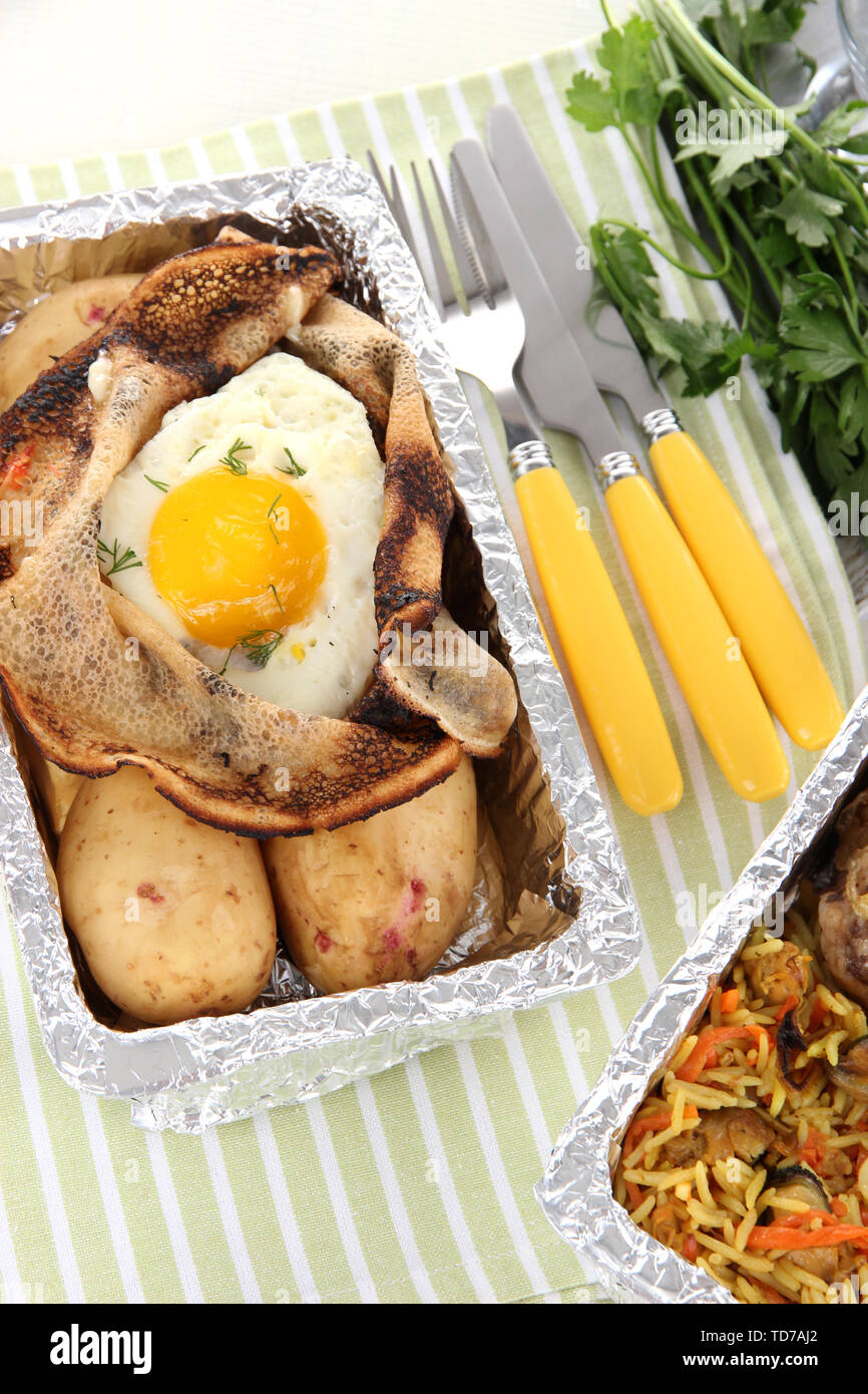 Food in boxes hi-res stock photography and images - Alamy