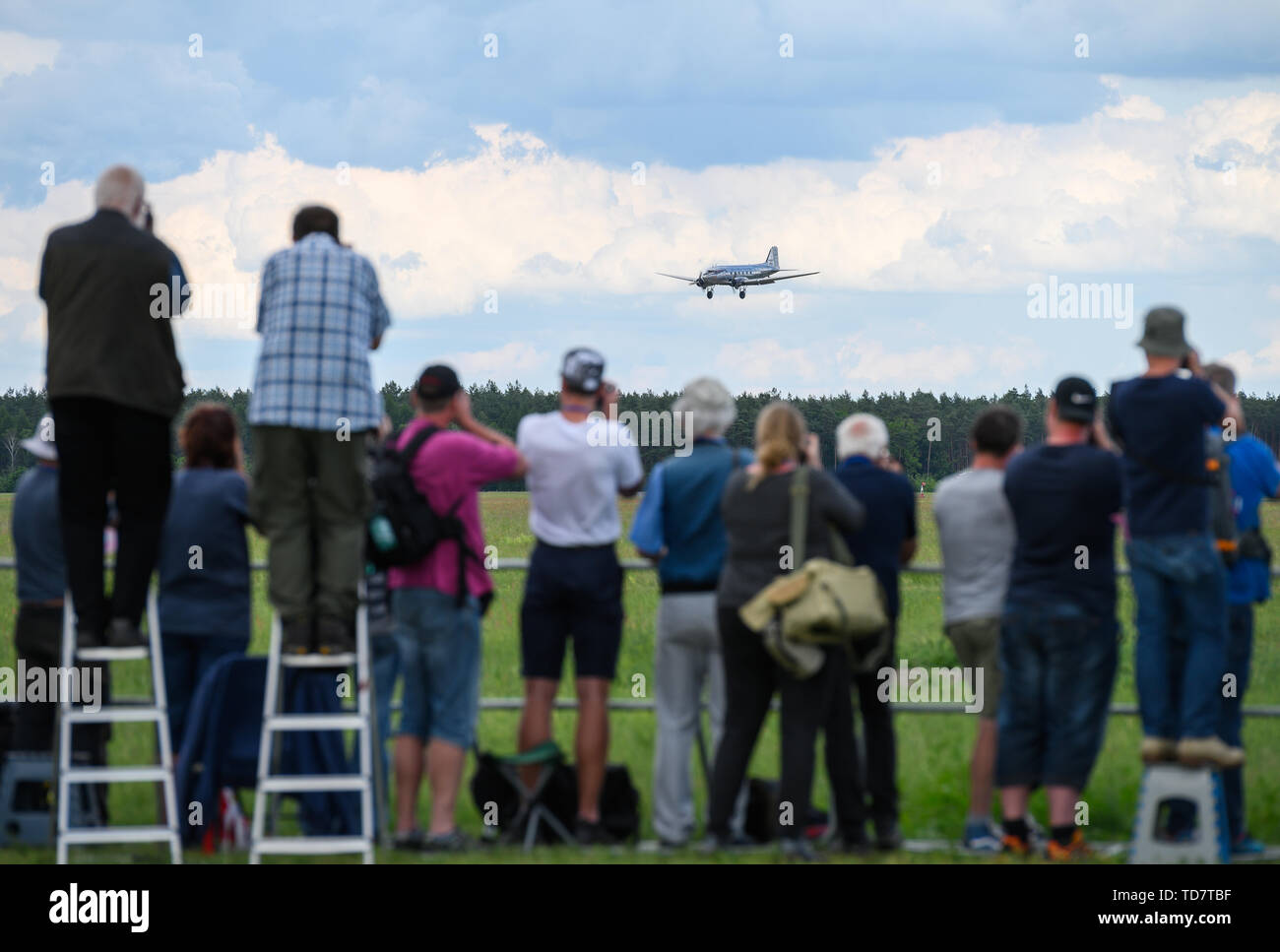 Fassberg, Germany. 13th June, 2019. Planespotter photograph a Douglas C ...