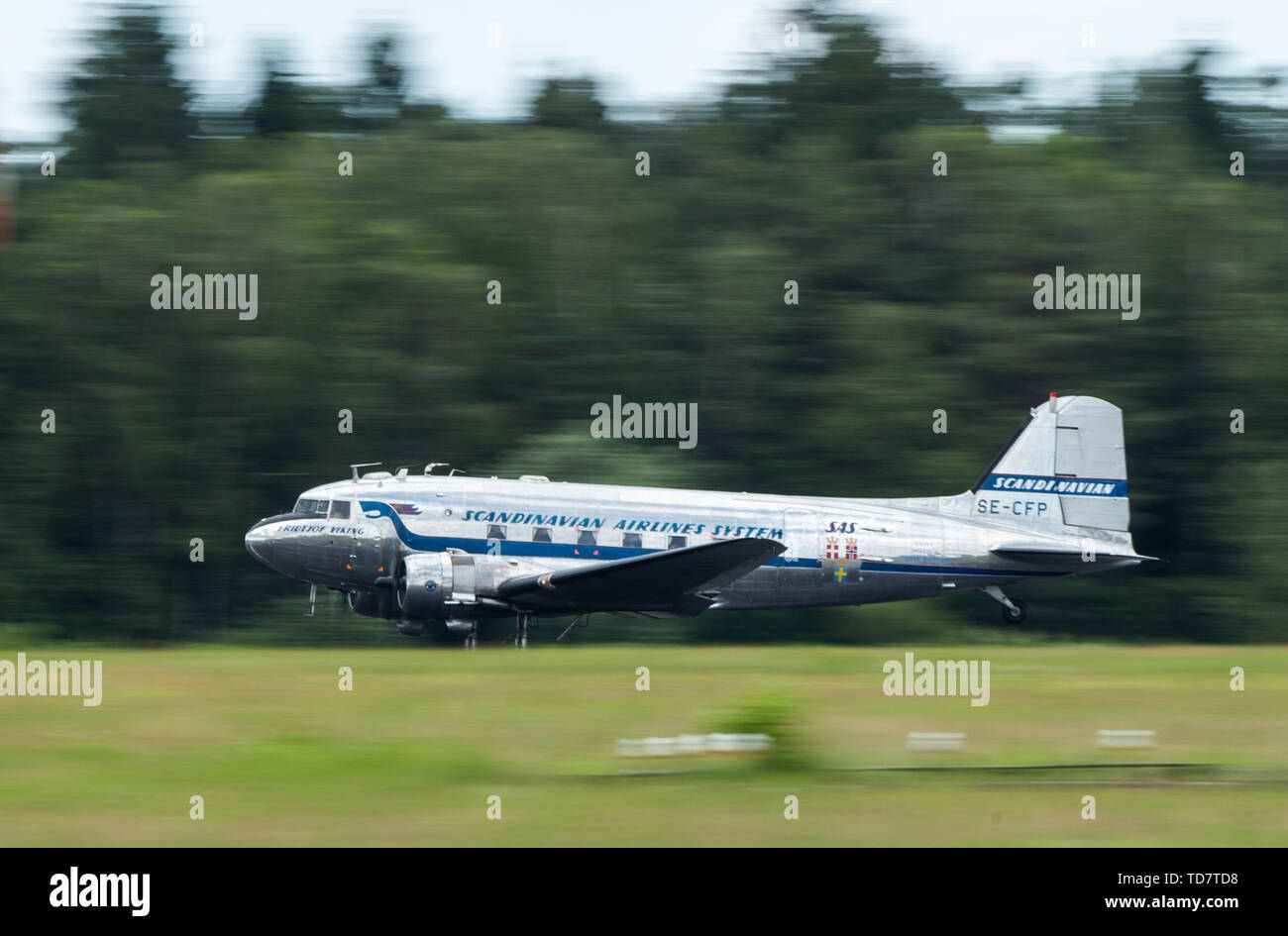 Fassberg, Germany. 13th June, 2019. A raisin bomber type Douglas C-47 ...