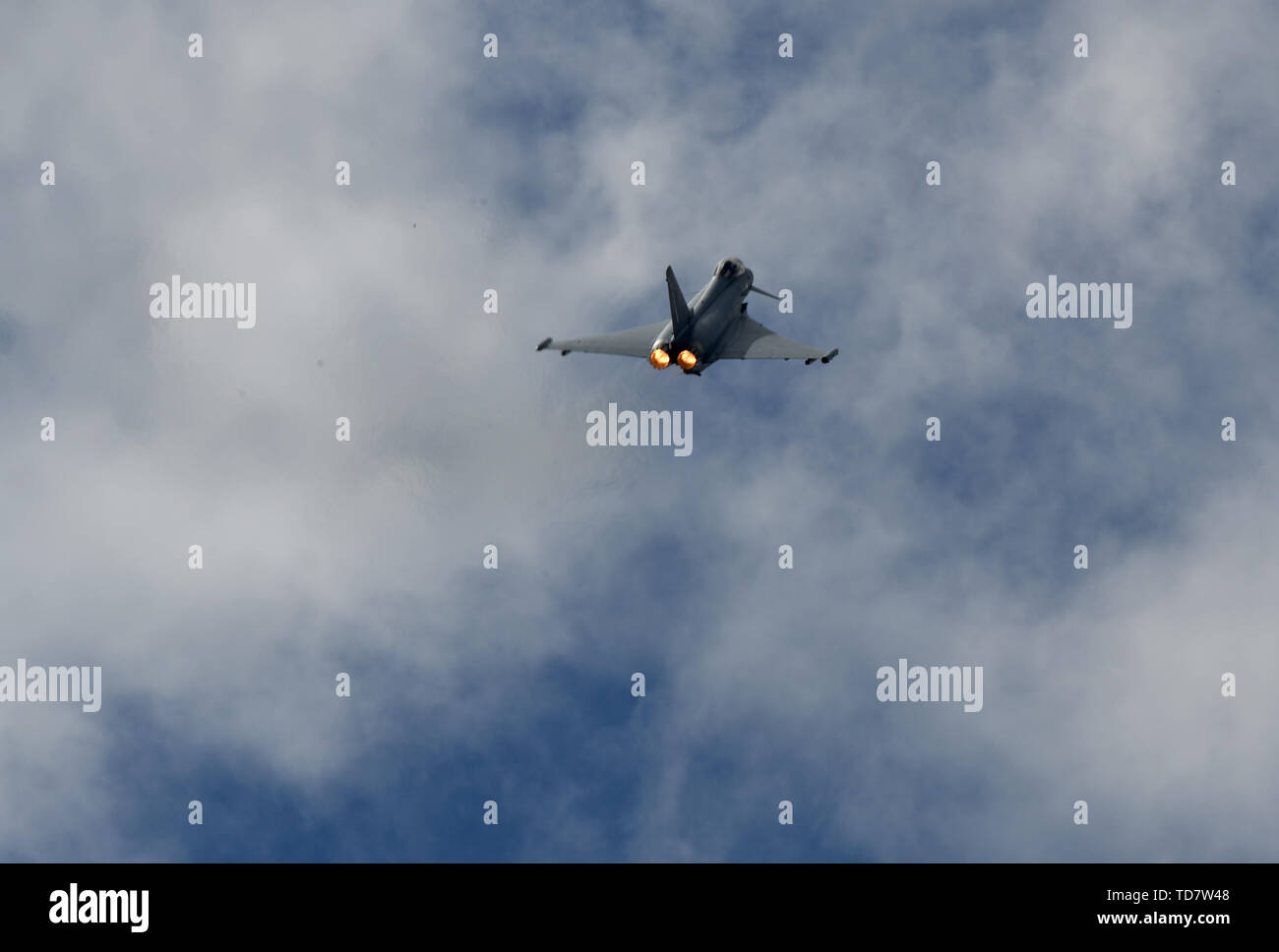 Jagel, Germany. 13th June, 2019. A Bundeswehr Eurofighter flies over ...