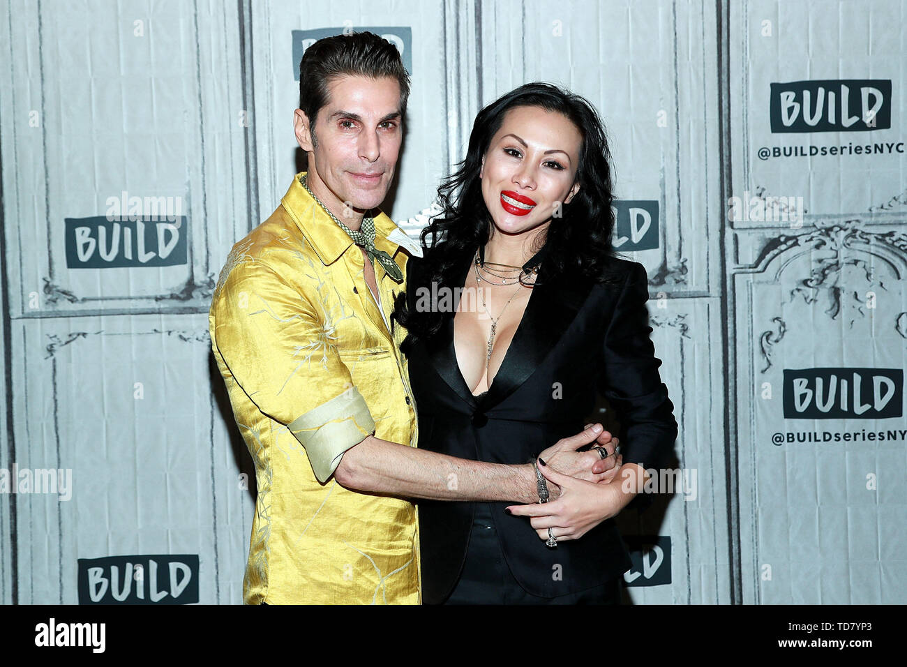 Etty lau farrell and perry farrell hi-res stock photography and images ...