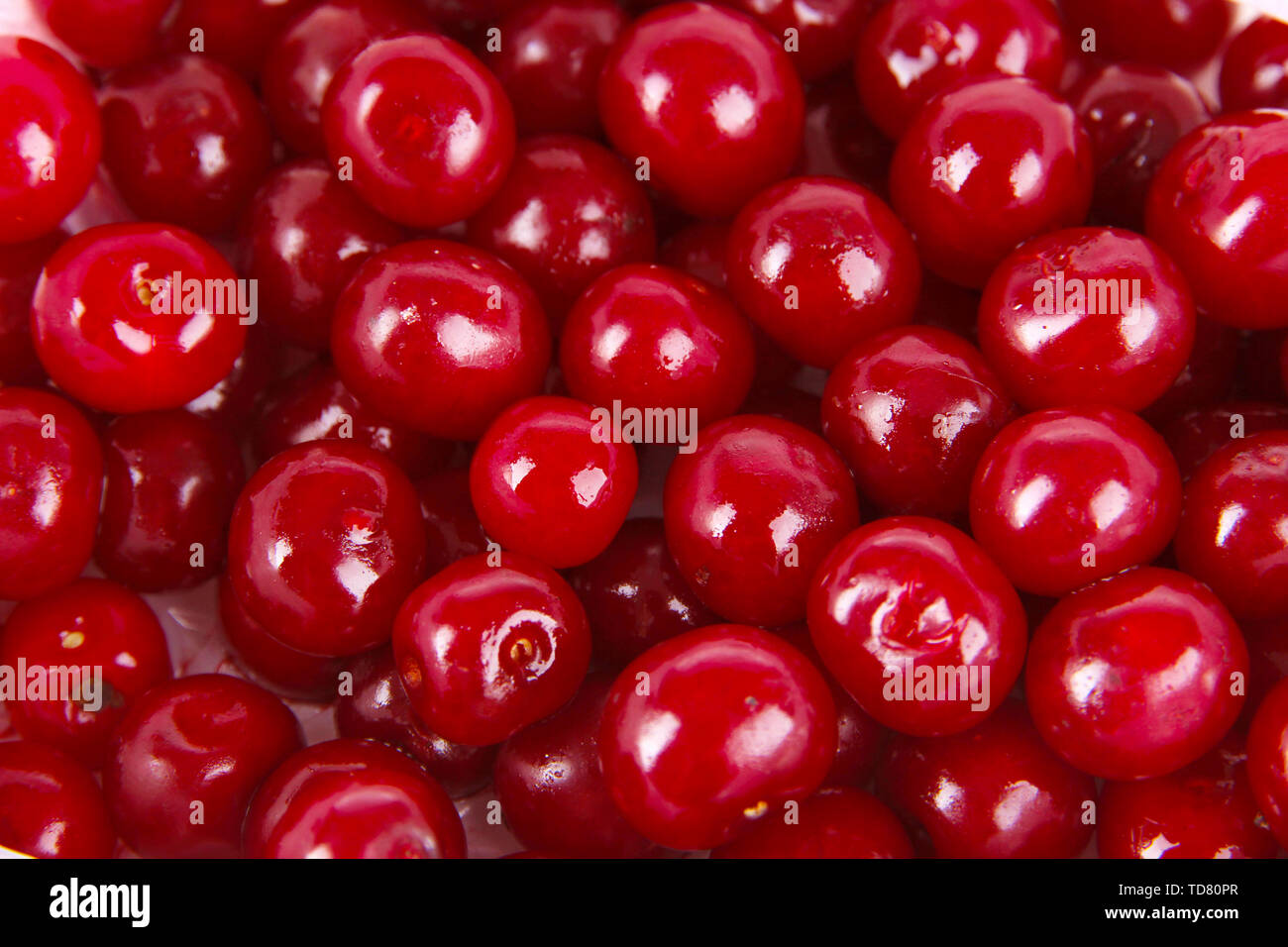 Sweet cherry close-up Stock Photo - Alamy
