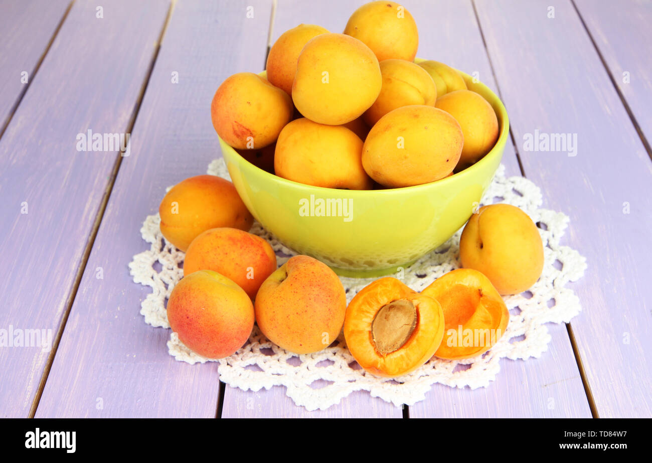 Apricot in bowl hi-res stock photography and images - Alamy