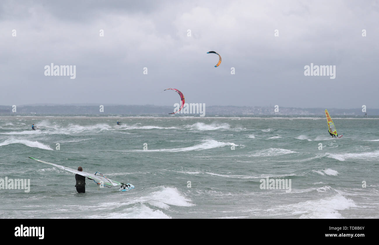 Wind surfers hayling island hi-res stock photography and images - Alamy