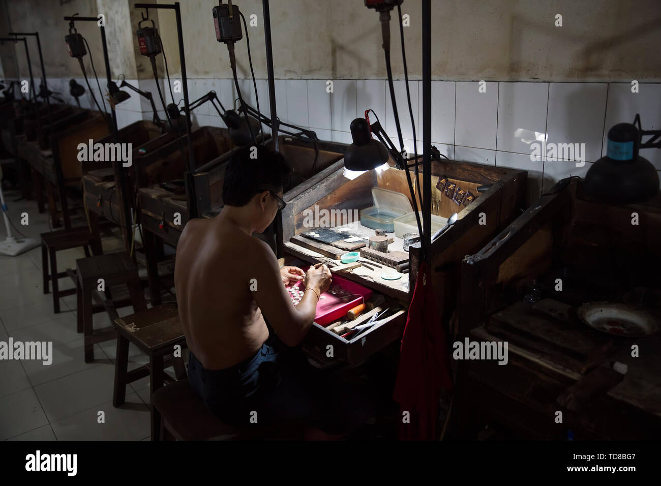 Balinese art workshop hi-res stock photography and images - Alamy