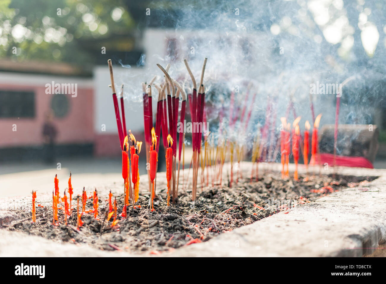 Burn Incense And Worship Buddha High Resolution Stock Photography and ...