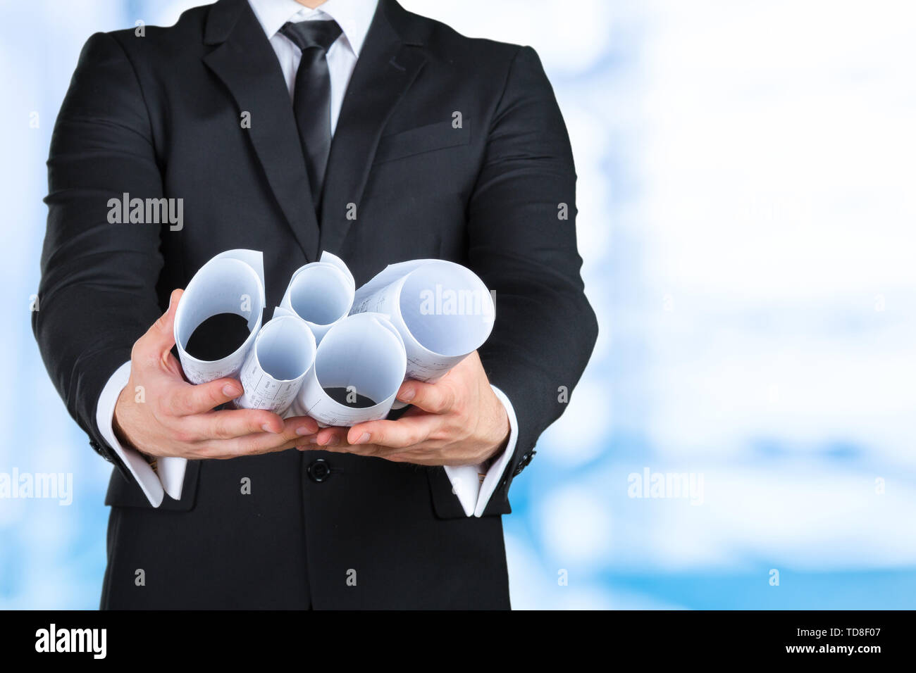 Employee standing posing engineer hi-res stock photography and images ...