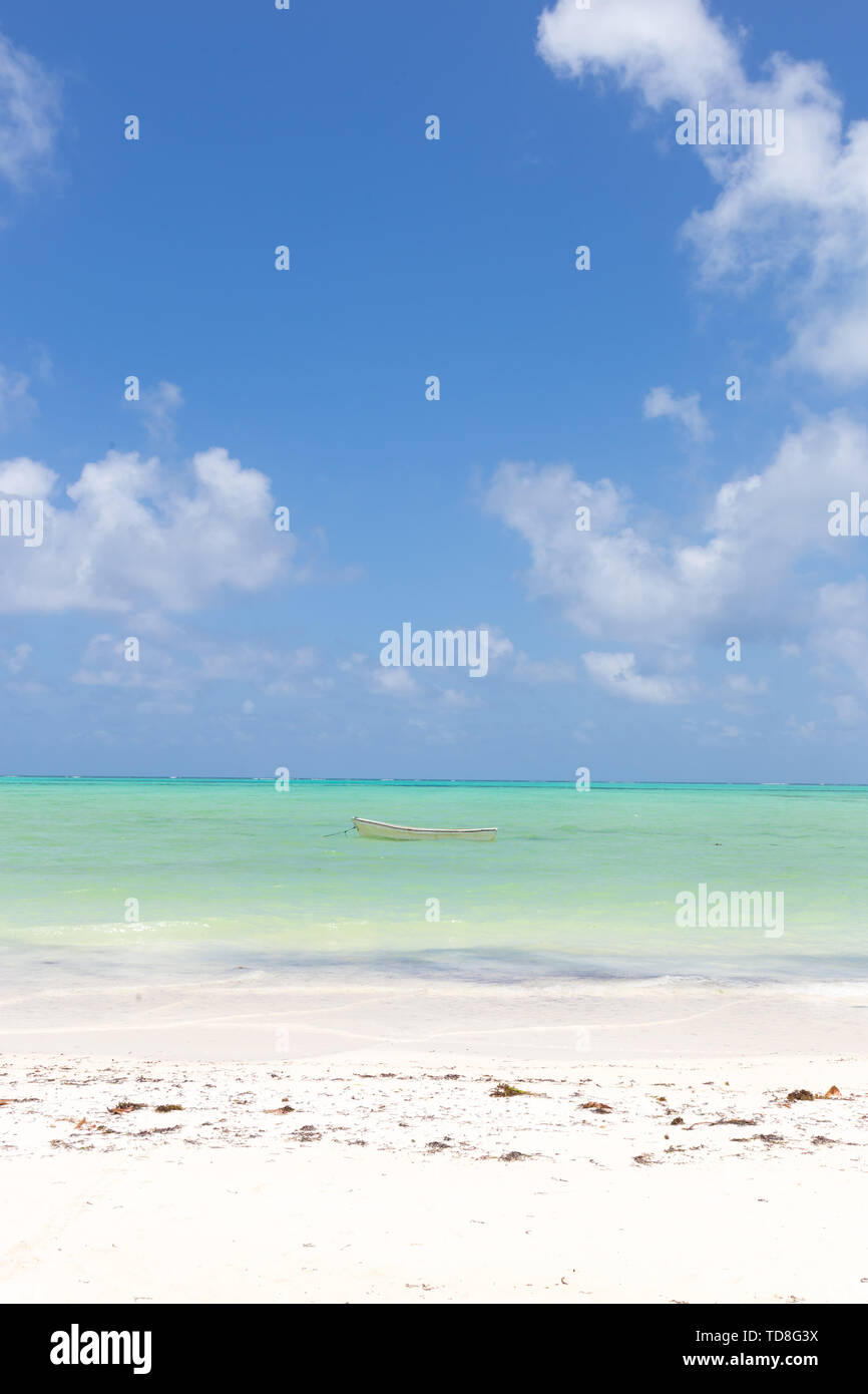 Tanzania water sea ocean wave clouds hi-res stock photography and ...