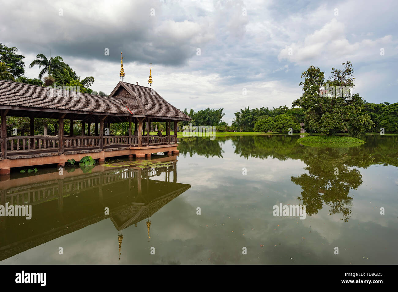Leisure definition hi-res stock photography and images - Alamy