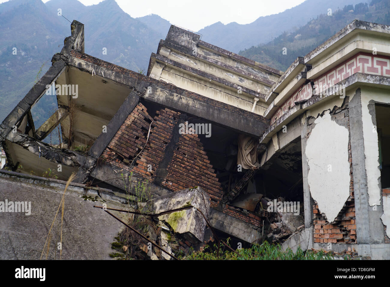 Ruins of Wenchuan earthquake Yingxiu Middle School Stock Photo - Alamy
