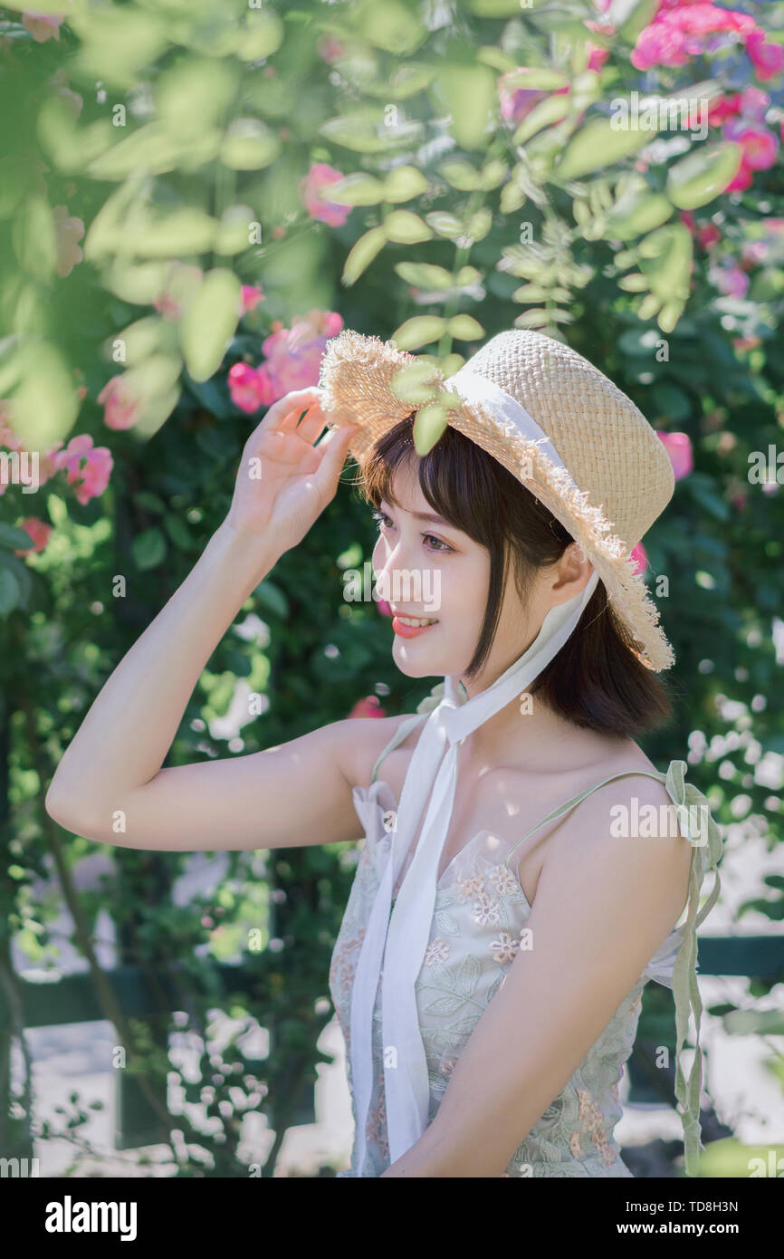 Rose maiden girl hi-res stock photography and images - Alamy