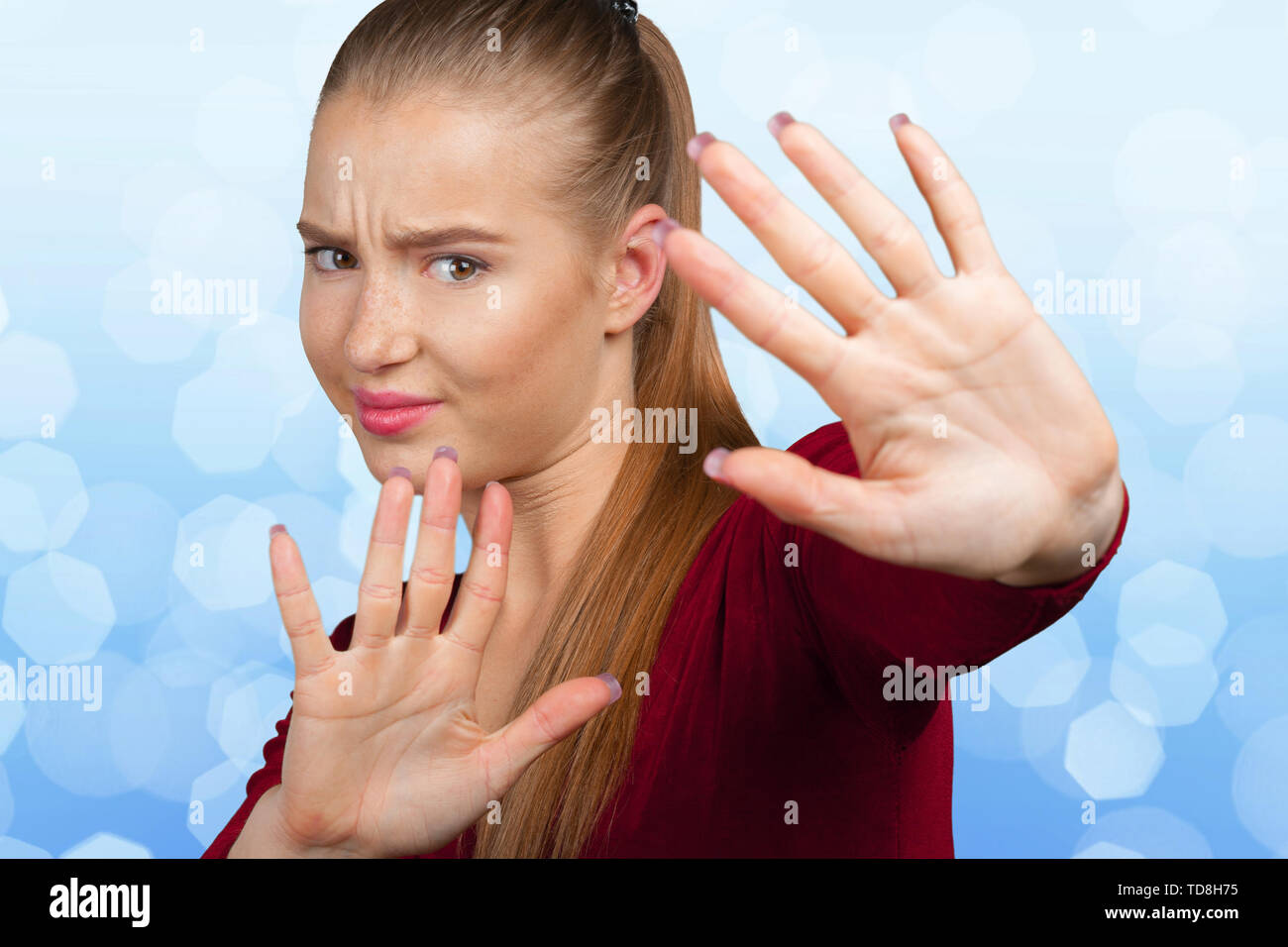 woman says stop Stock Photo - Alamy
