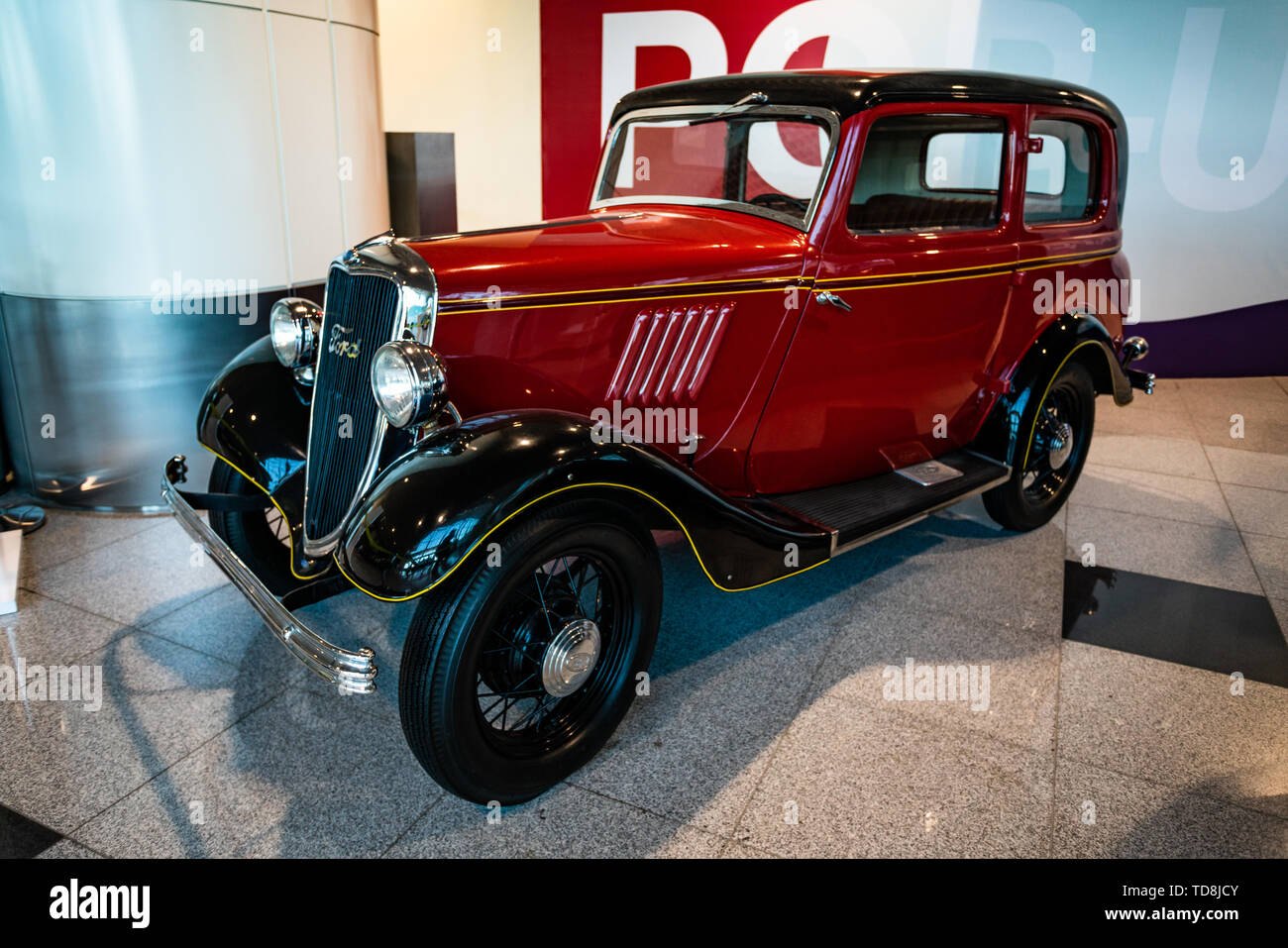 Ford model y hi-res stock photography and images - Alamy