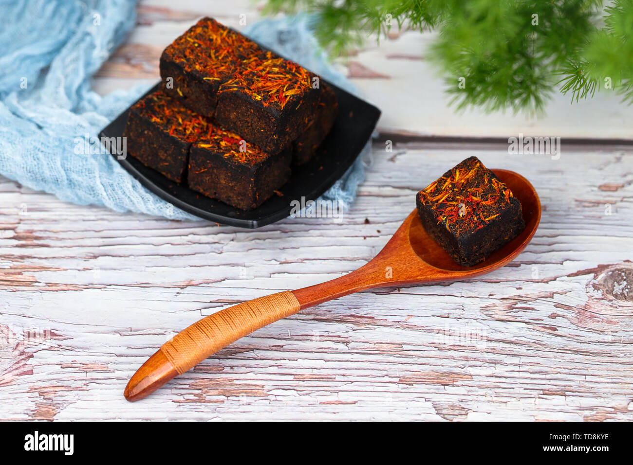 Black sugar hi-res stock photography and images - Alamy