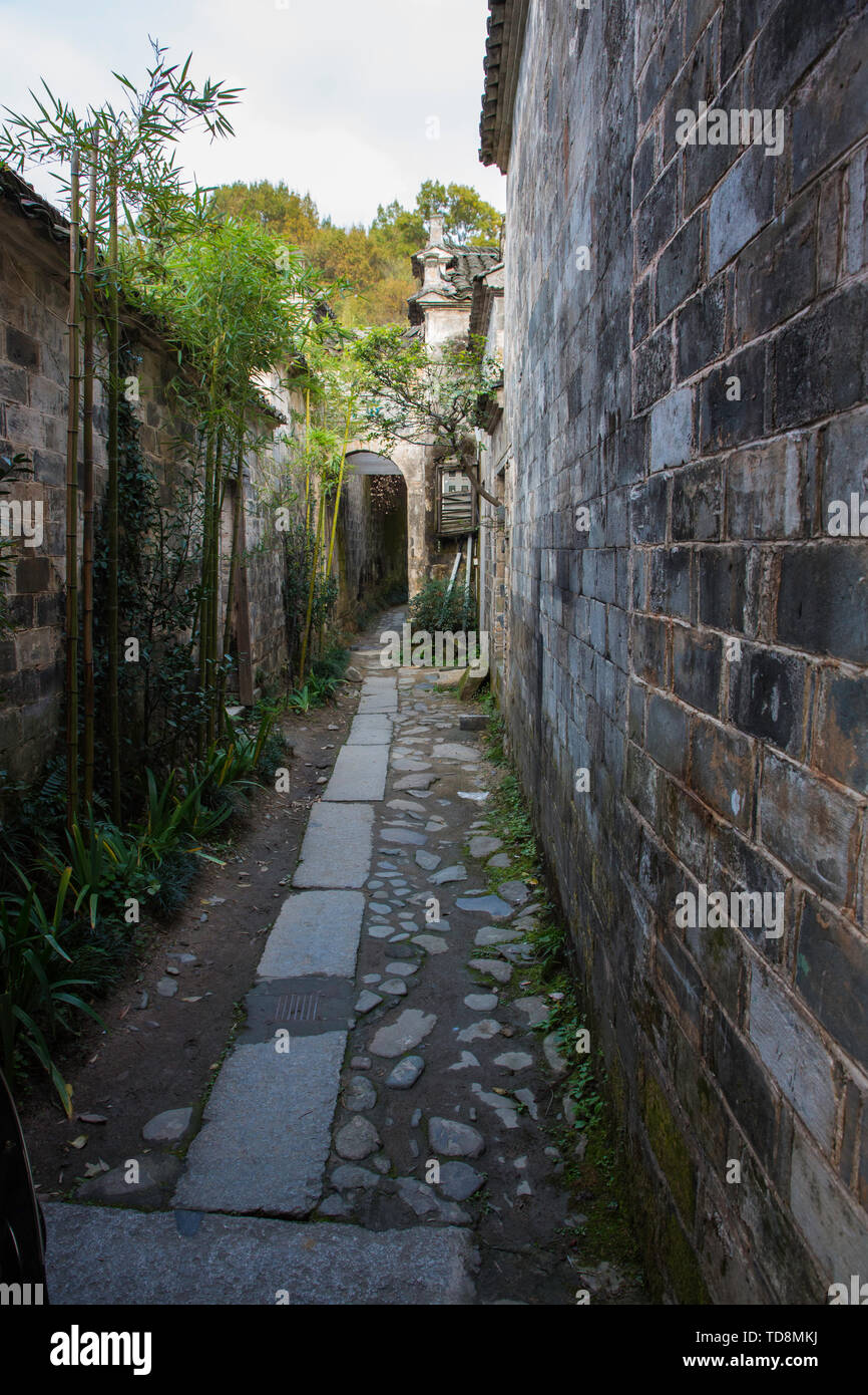 Doorbuilding hi-res stock photography and images - Alamy