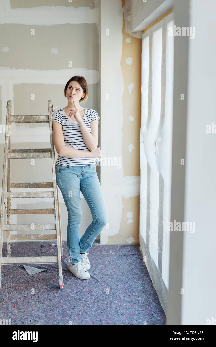 Ladder leaning against building hi-res stock photography and images - Alamy