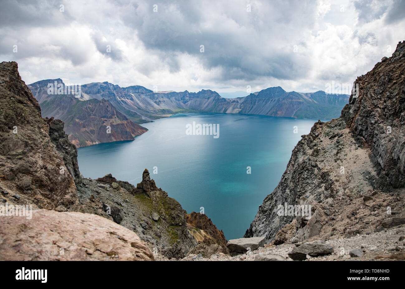 Tianchi lake hi-res stock photography and images - Alamy