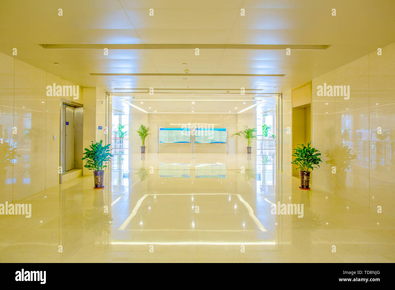 Office building lobby Stock Photo - Alamy
