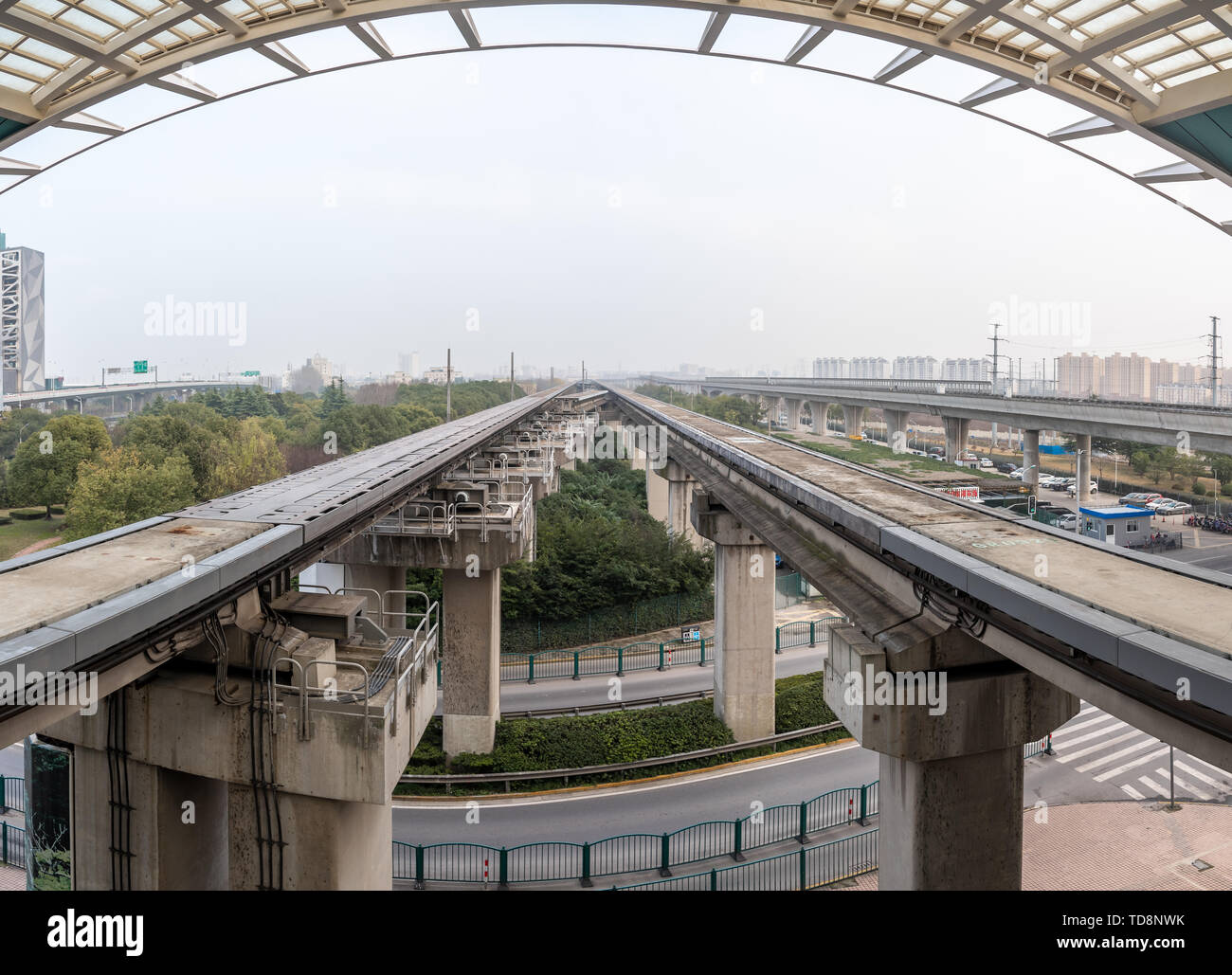Shanghai Maglev Train Longyang Road Station Platform Stock Photo - Alamy