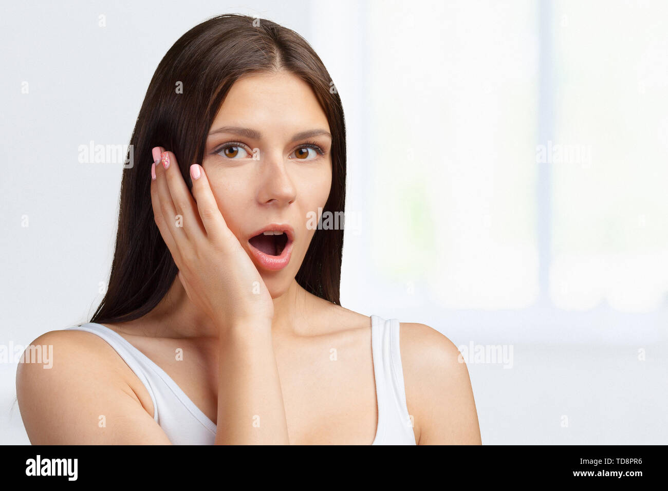 portrait of beautiful surprised woman Stock Photo - Alamy