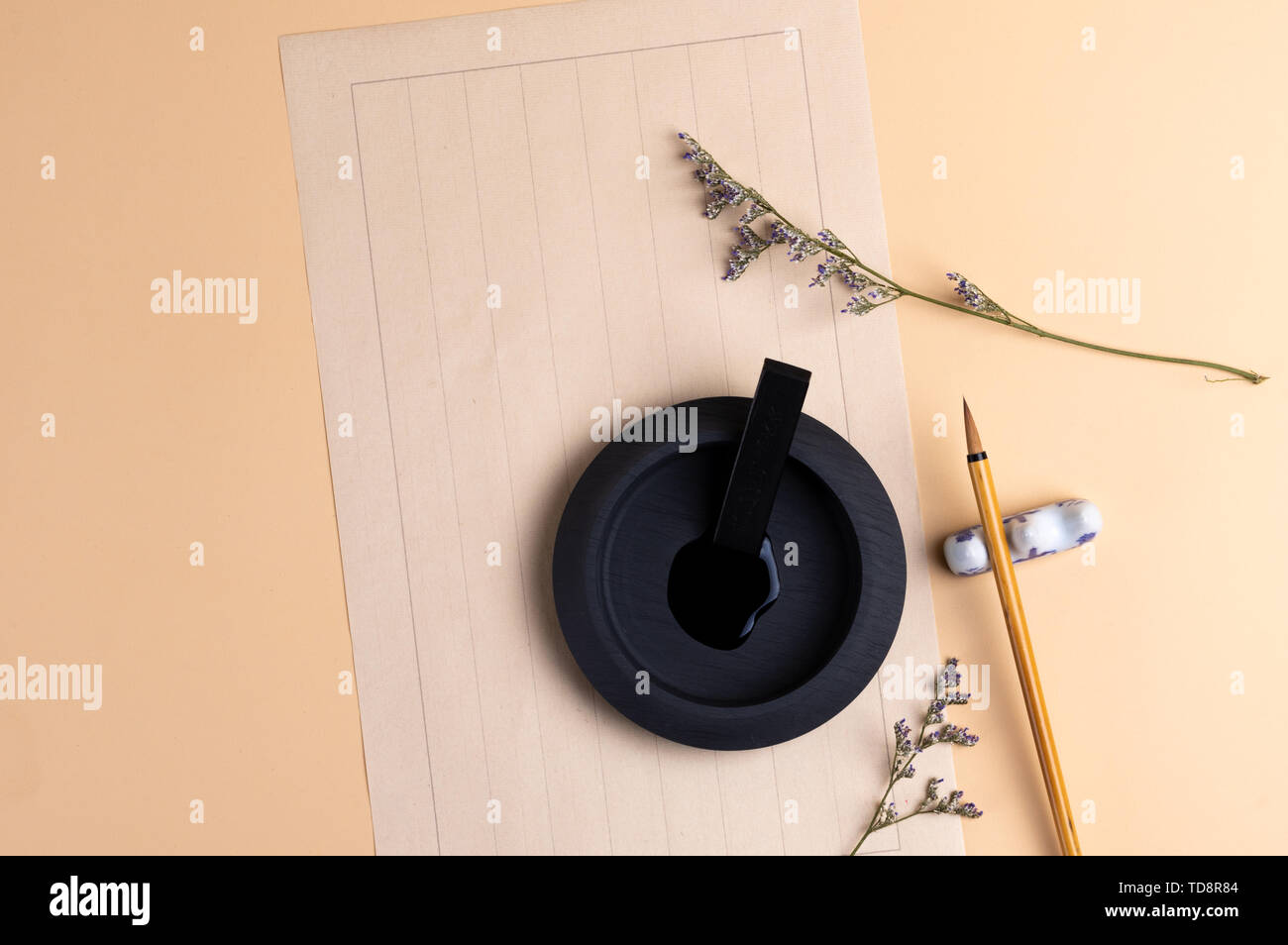 Chinese pen hi-res stock photography and images - Alamy