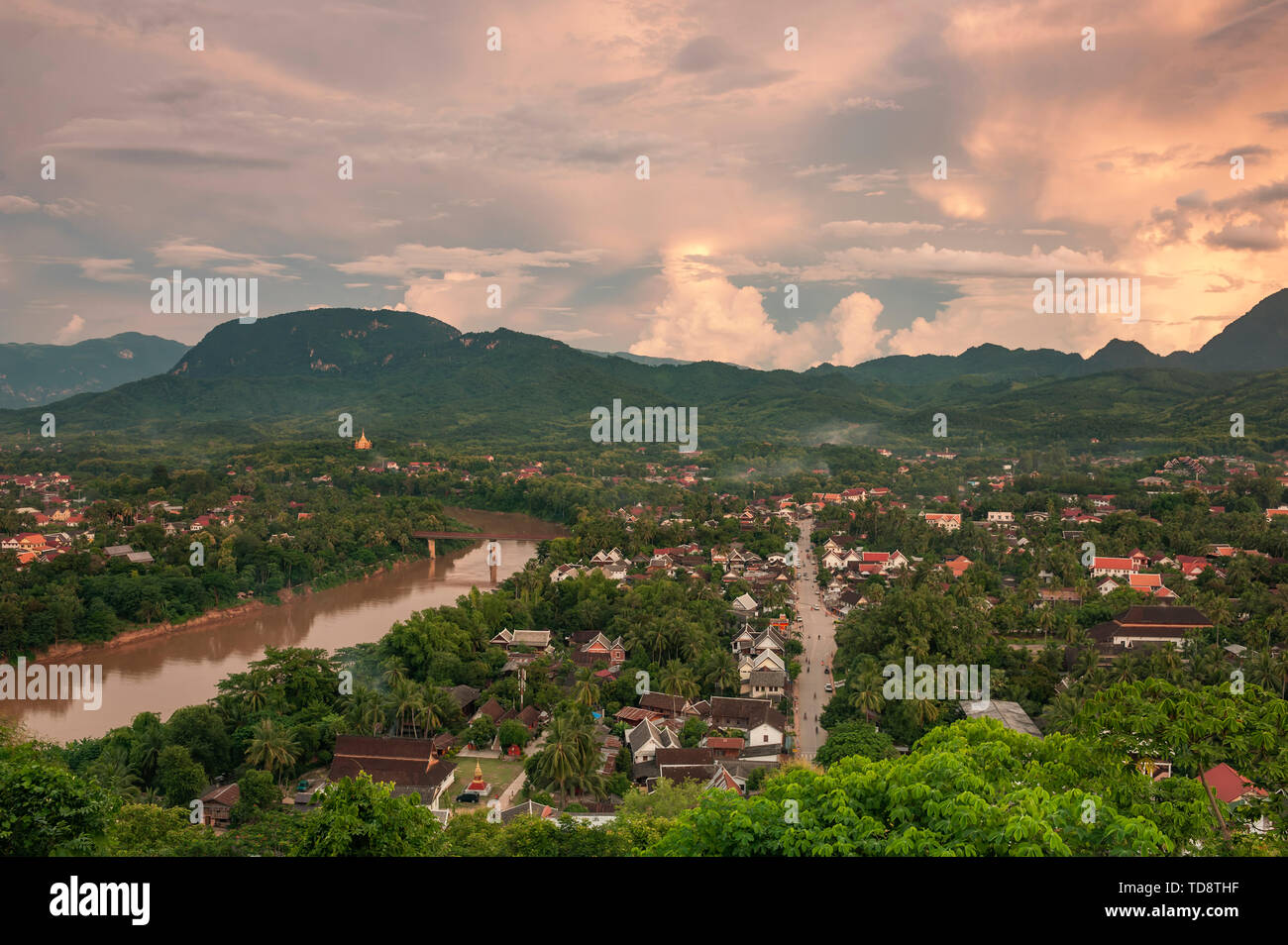 No one built the sky sky tourism outdoor water hi-res stock photography ...
