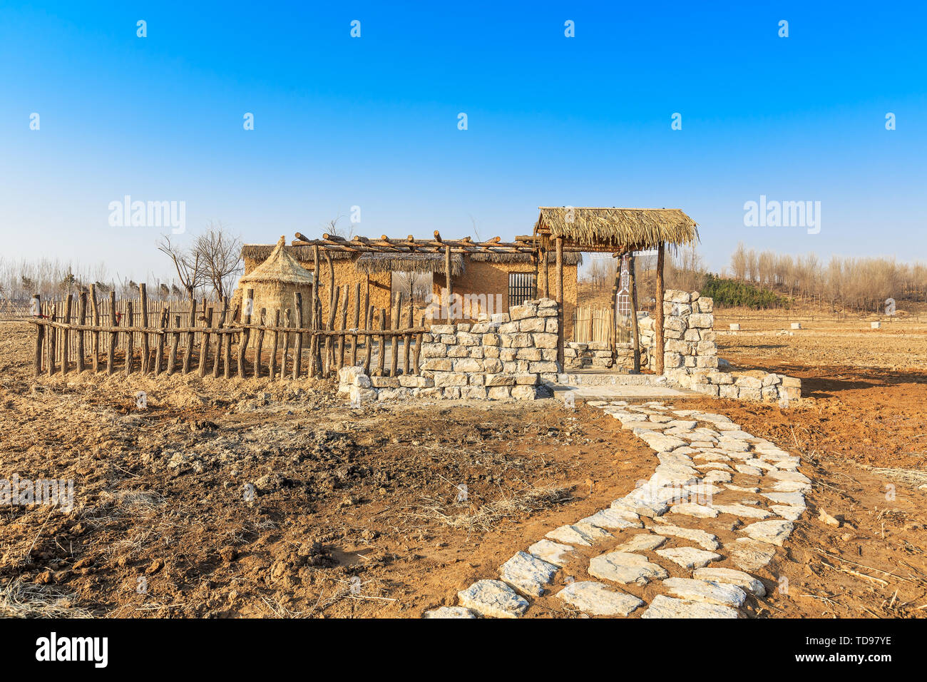 Buildings in adobe brick hi-res stock photography and images - Alamy