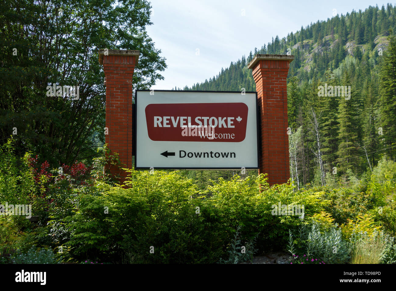 Revelstoke, Canada - Circa 2019 : Welcome to Revelstoke signpost Stock ...