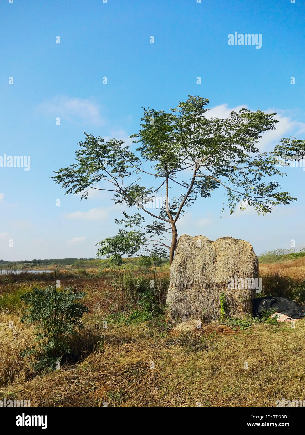 Haystack mountains sky hi-res stock photography and images - Alamy