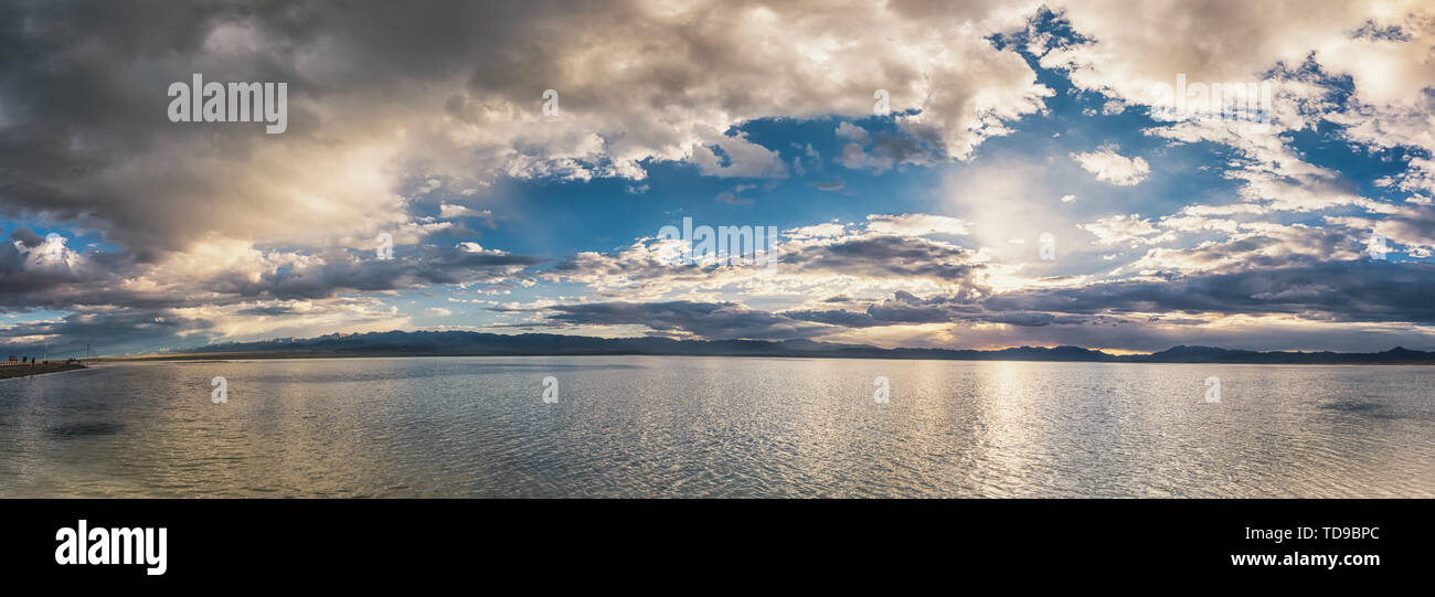 Salt lake after dark hi-res stock photography and images - Alamy