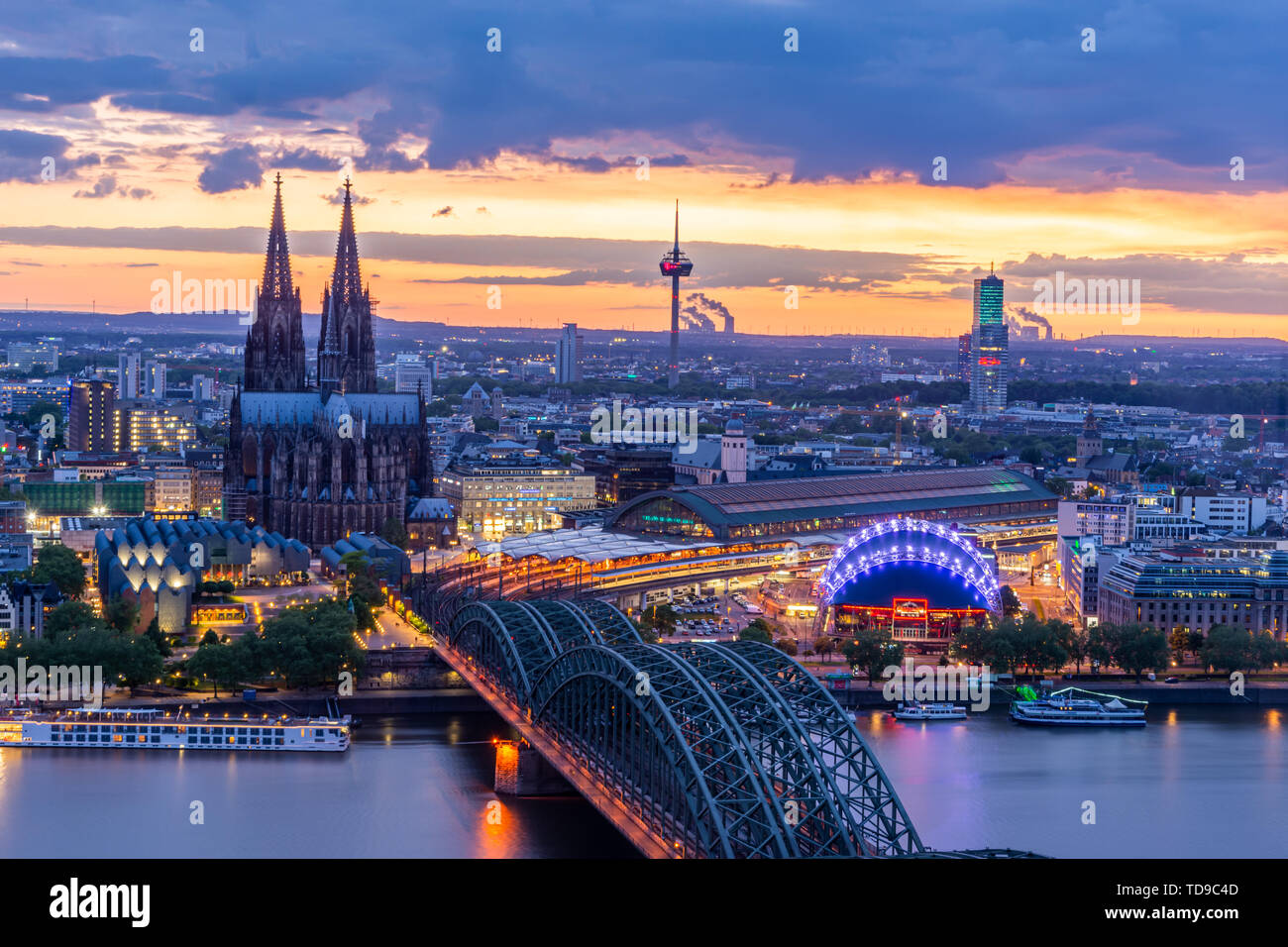 COLOGNE, GERMANY - MAY 12: Night cityscape of Cologne, Germany on May ...