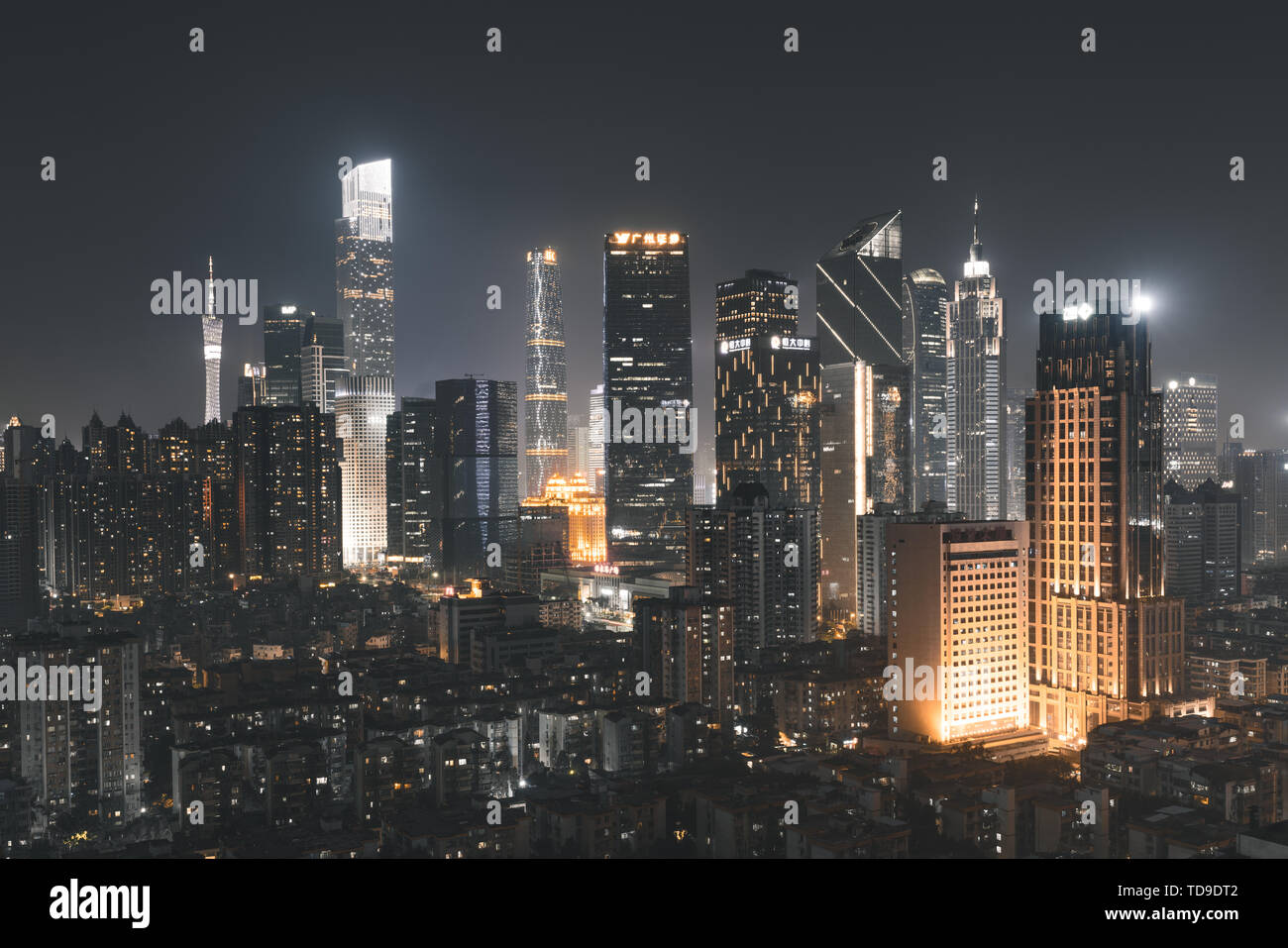 Bustling business district hi-res stock photography and images - Alamy