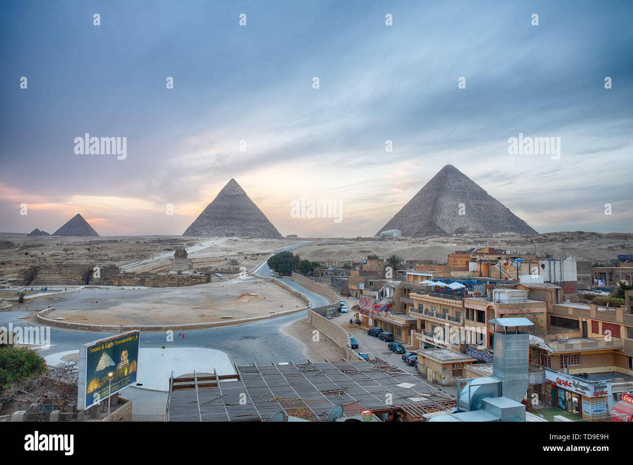 Cairo city pyramids hi-res stock photography and images - Alamy