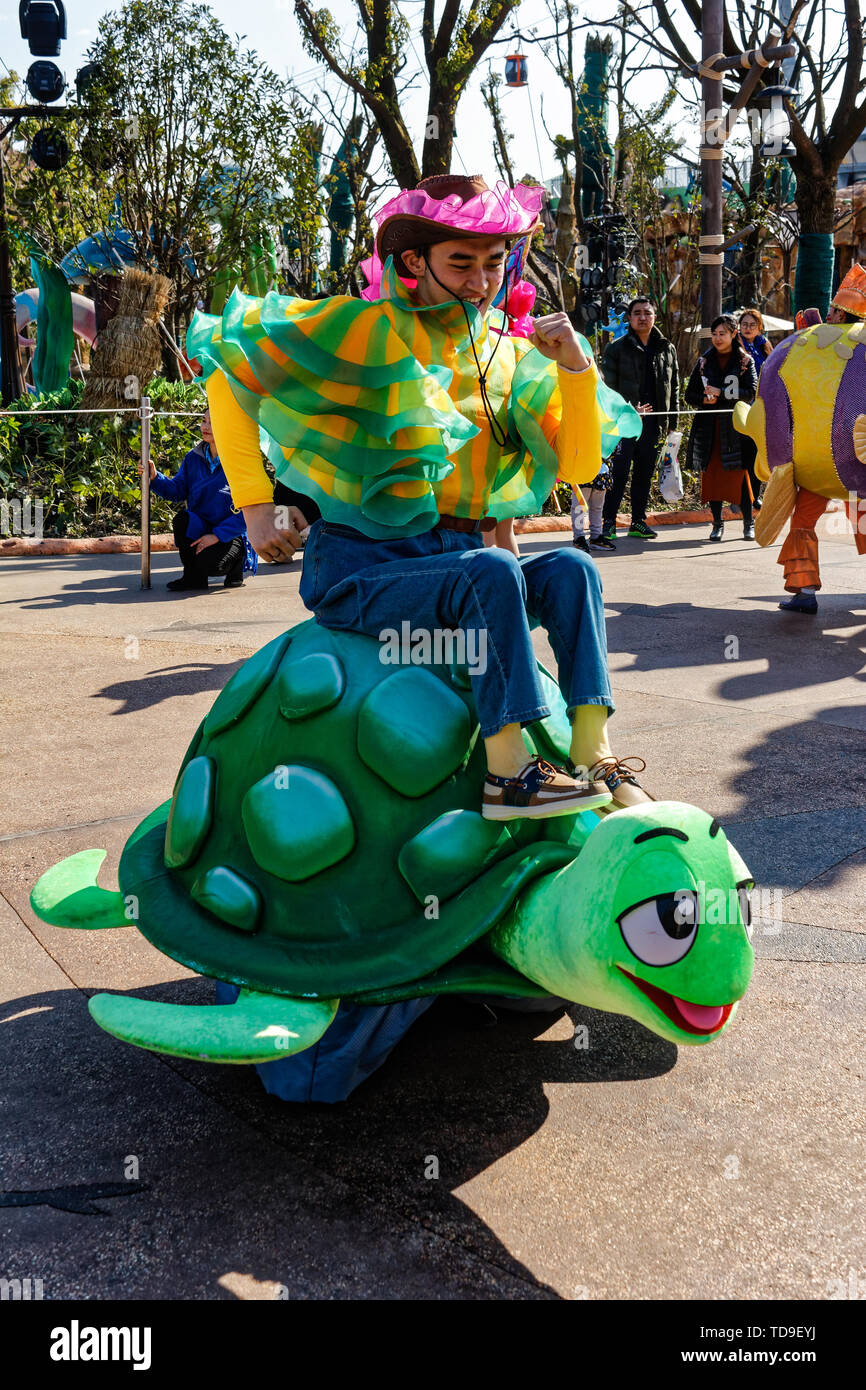 Shanghai Haichang Ocean Park float parade Stock Photo - Alamy