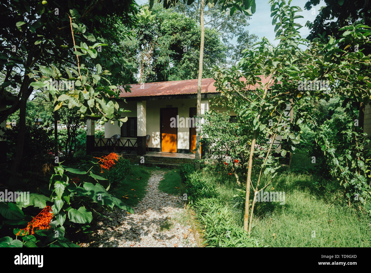 Grain planting building building farm hi-res stock photography and ...