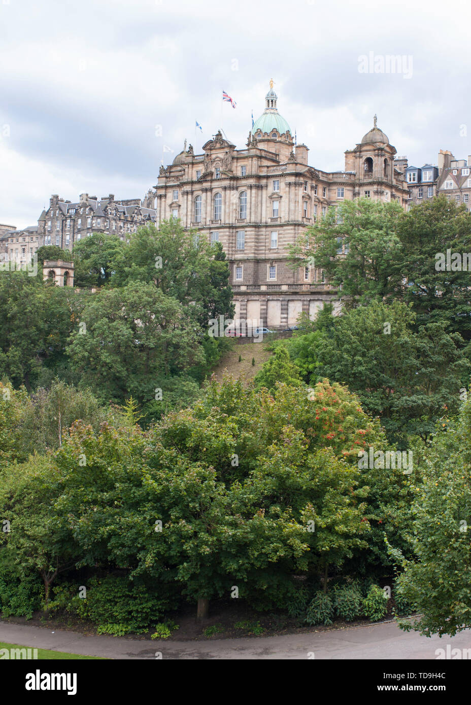 Edinburgh is a famous ancient city in England, with unparalleled ...