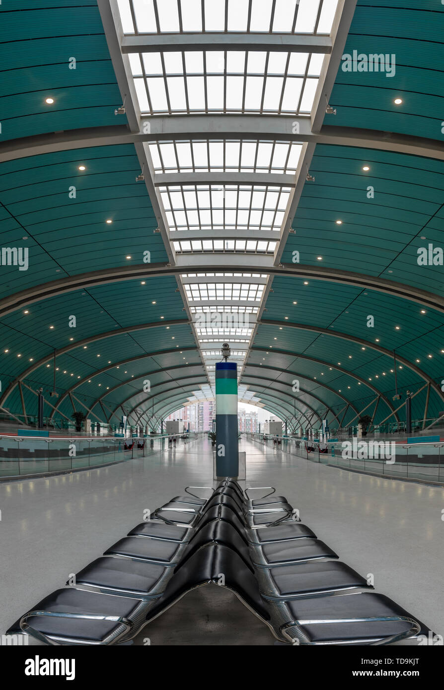 Shanghai Maglev Train Longyang Road Station Platform Stock Photo - Alamy