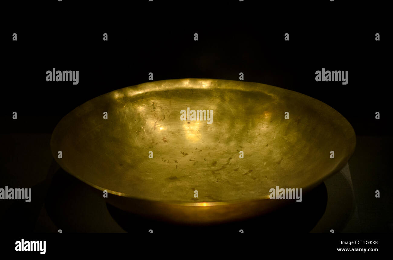 Tang dynasty coins hi-res stock photography and images - Alamy