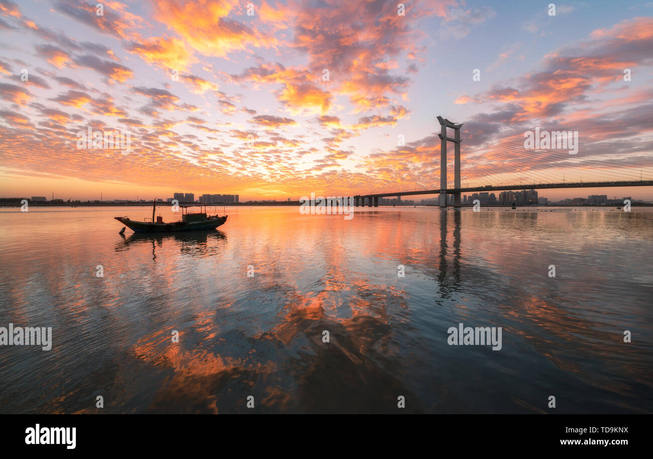 Quanzhou boat hi-res stock photography and images - Alamy