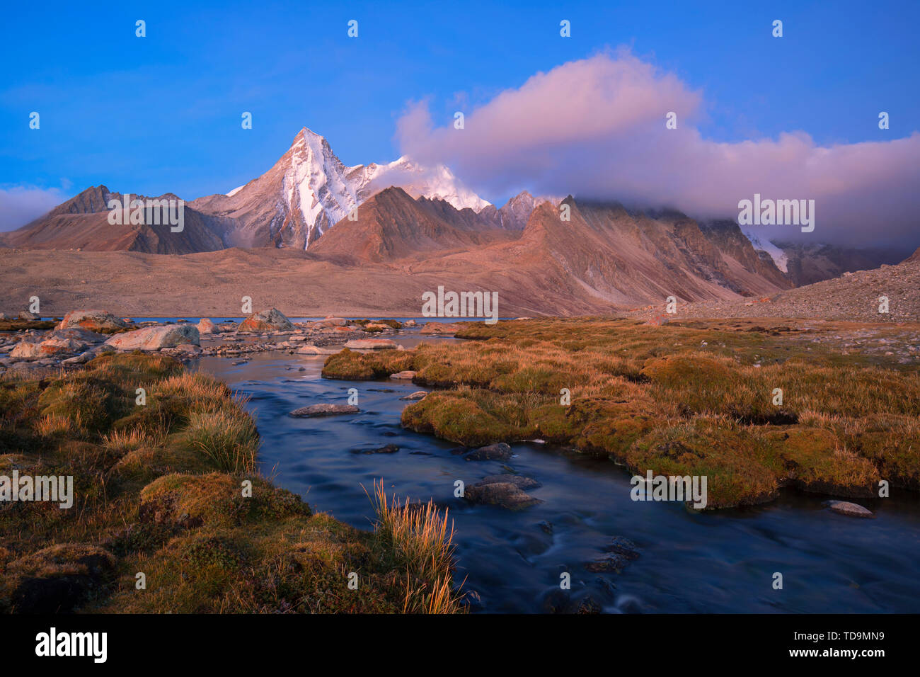 Calling lake map hi-res stock photography and images - Alamy