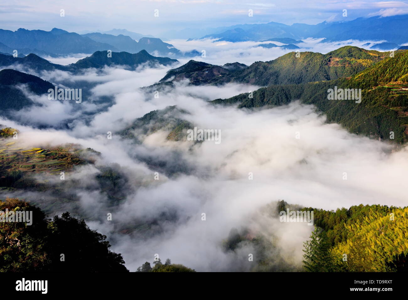 Southern sharp rock clouds Stock Photo - Alamy