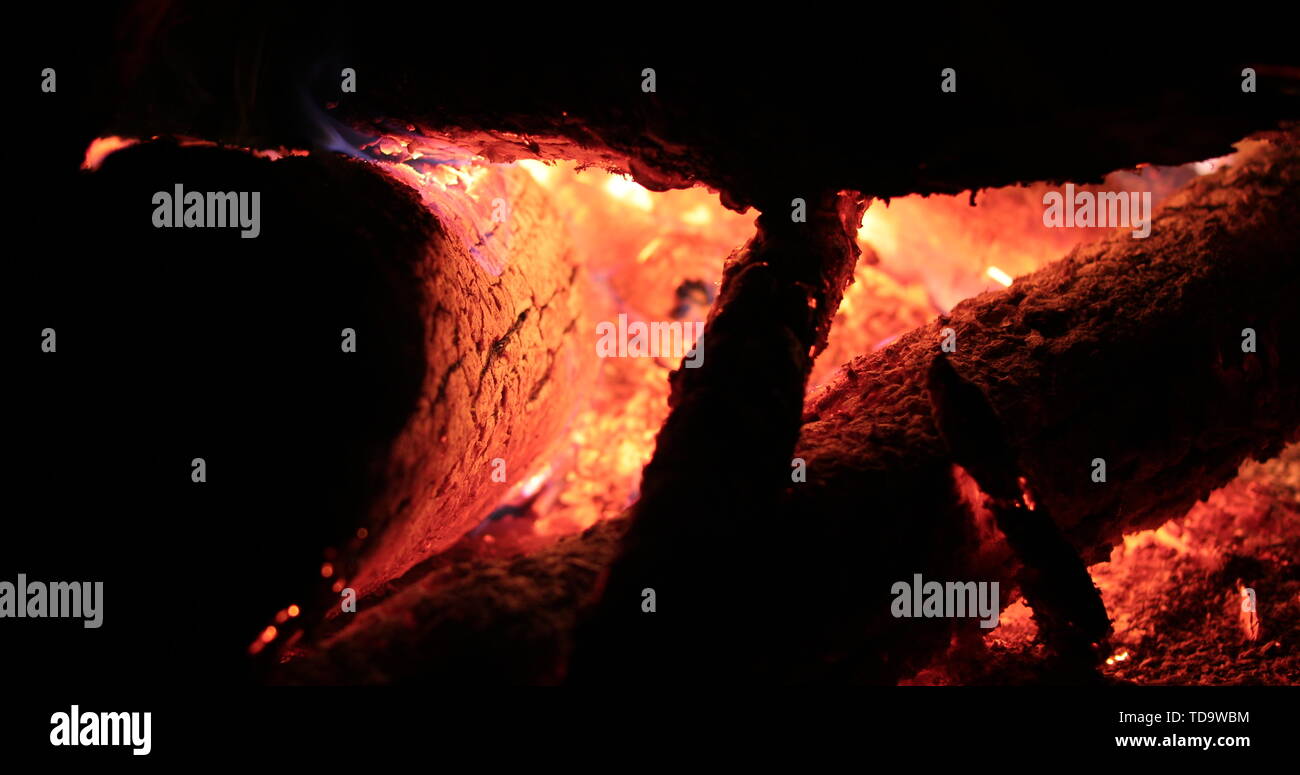 bright flaming of fire and hot wood at night Stock Photo - Alamy