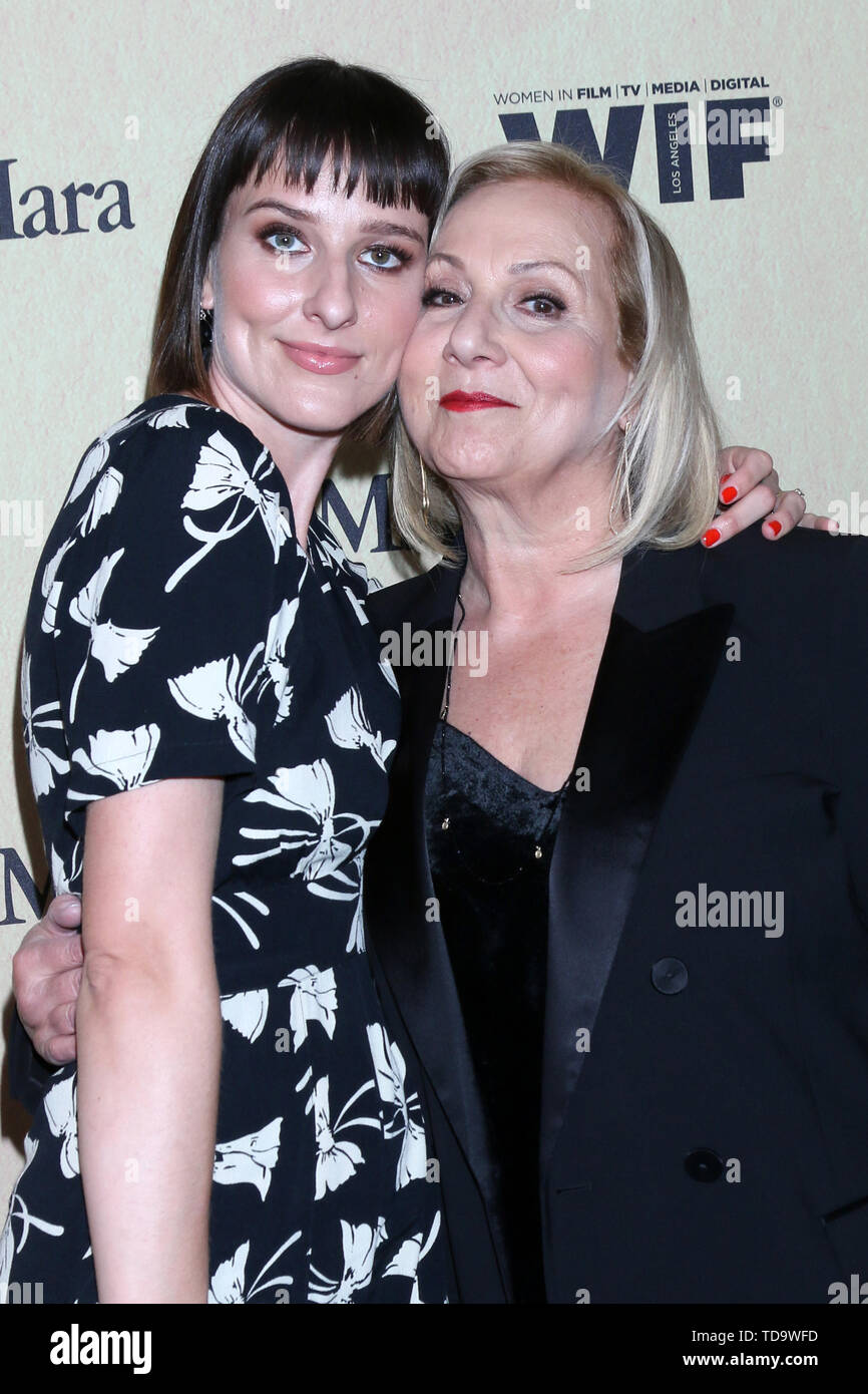 Hannah leder mimi leder hi-res stock photography and images - Alamy