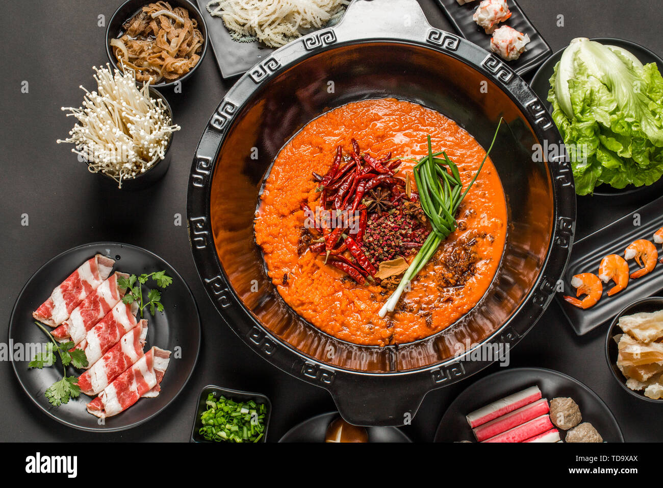 Yakiya hot pot hi-res stock photography and images - Alamy