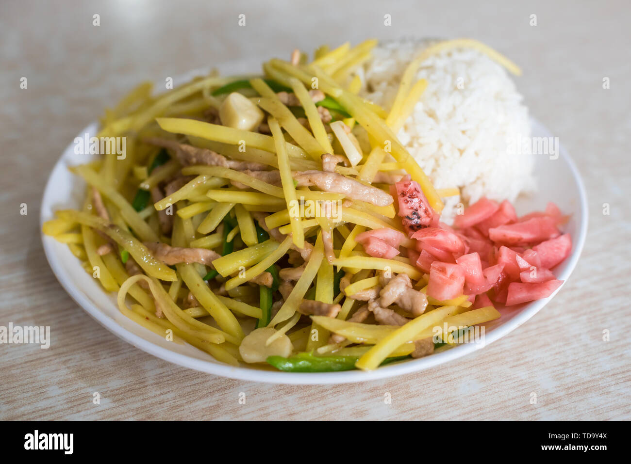 Potato shredded rice Stock Photo - Alamy