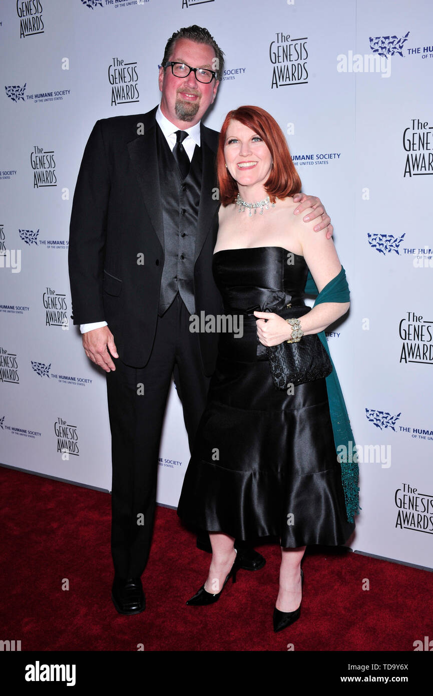 LOS ANGELES, CA. March 29, 2008: Kate Flannery & boyfriend at the 22nd ...