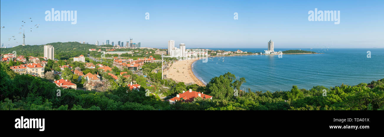 Qingdao red tile green trees blue sea blue sky hi-res stock photography ...